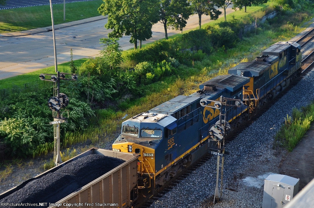 CSX 565